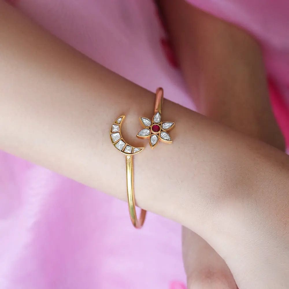 Buy Silver 92.5 Chand And Star Cuff Online - Unniyarcha – Unniyarcha Design